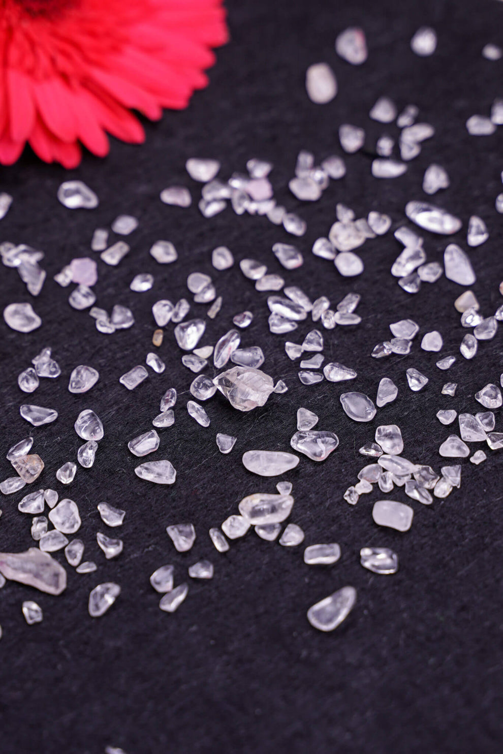 Clear Crystal Chips – Beyond Thoughts